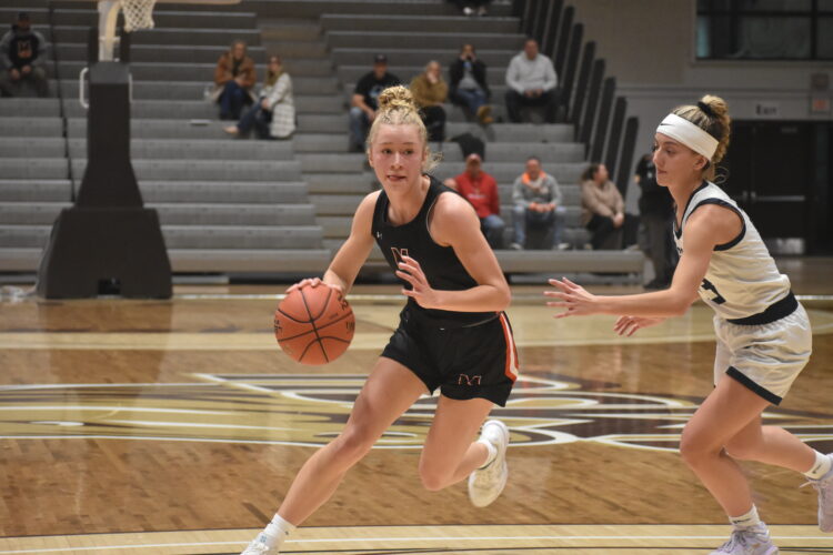 Marshall extends undefeated start to 10 games with win over JCC | News ...